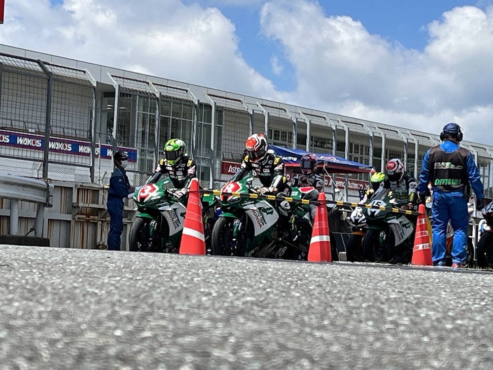 【予選結果速報】 2022年全日本ロードレースRd.6 オートポリス ST600 予選 | 速報 | 全日本ロードレース選手権 | ブリヂストンモータースポーツ